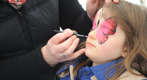 Puffin face painting | Yorkshire Wildlife Trust